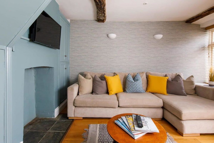 Charming Four-bedroom Central Townhouse - Chichester