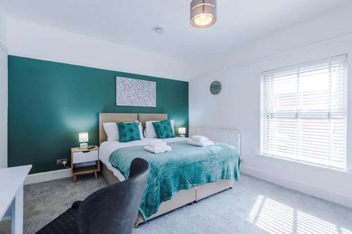 Serene & Contemporary Hoole House - Chester