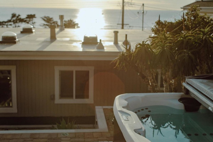 Modern Cayucos Bungalow - Ocean Views And Hot Tub - Cayucos, CA