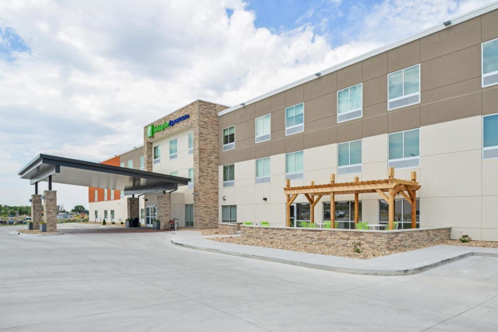 Holiday Inn Express & Suites - Chadron By Ihg - Nebraska
