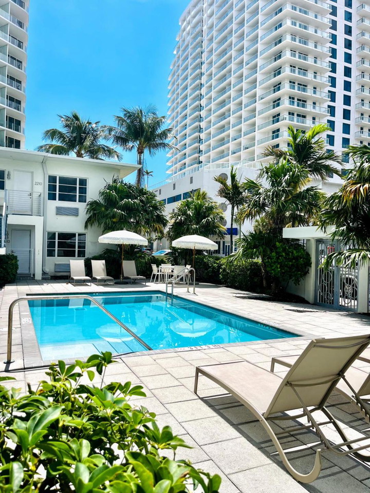 Aqua Hotel - Wilton Manors, FL