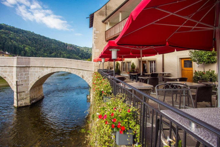 Hôtel-restaurant De La Demi-lune - Kanton Jura