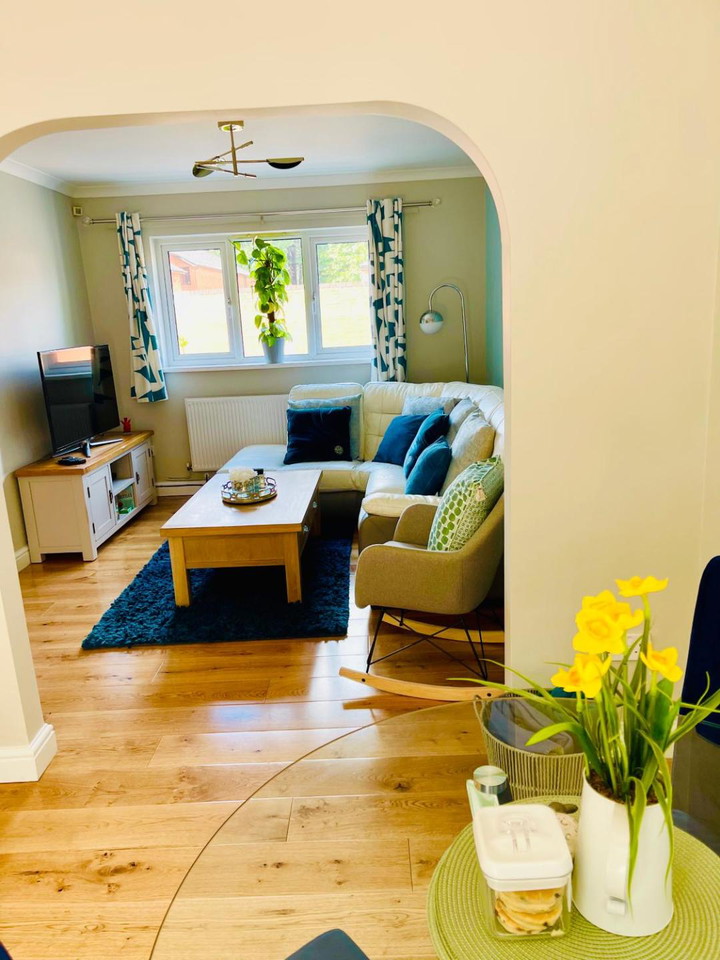 Tanglewood House Abergavenny With Private Parking - Abergavenny