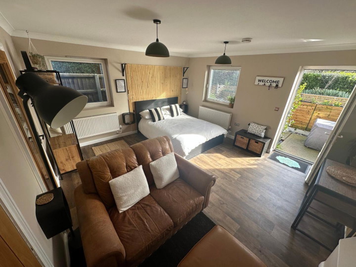 The Cwtch,self Contained Coastal Annex Freshwater - Lymington