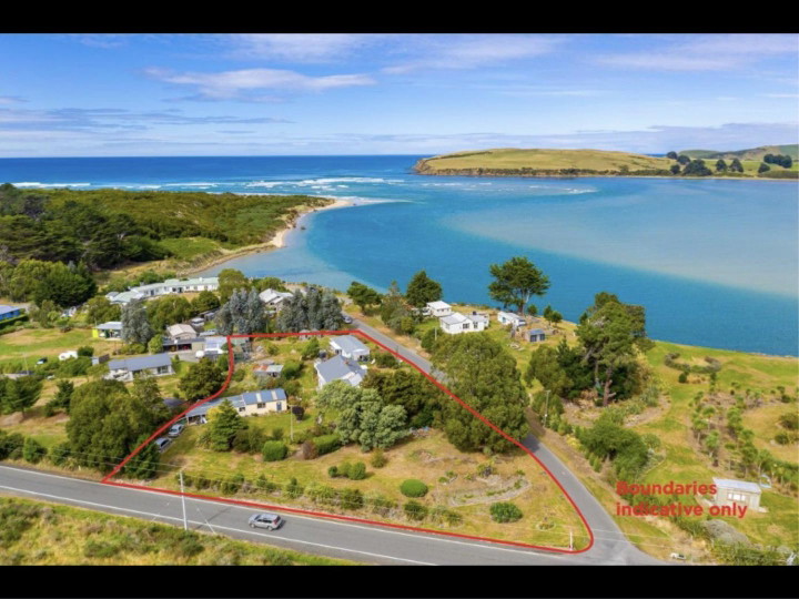 Kepplestone By The Sea - The Catlins - South Island