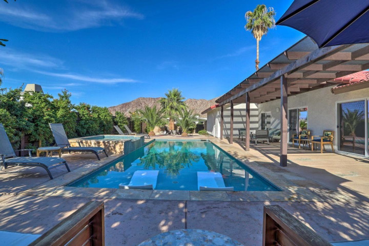 Luxurious Oasis With Hot Tub, Near Golf And Coachella! - Palm Desert, CA