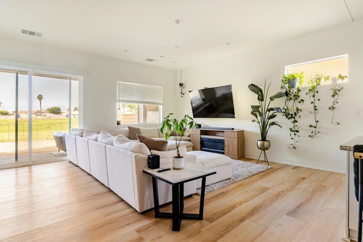 Perfect 3-bedroom House With Golf & Sunset Views! - Joshua Tree National Park, California