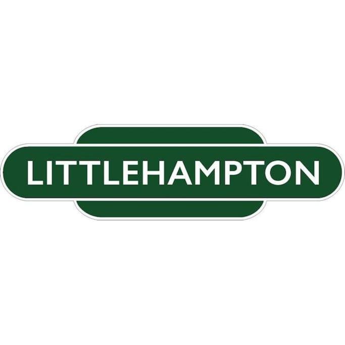 River Road, Littlehampton, Executive Apartment - Arundel