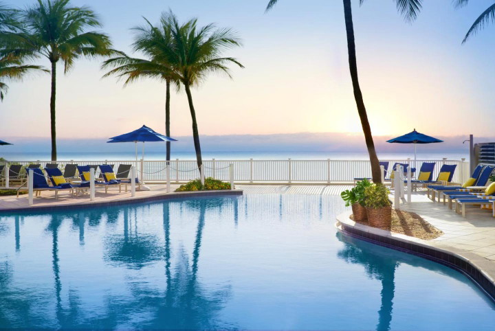 Pelican Grand Beach Resort, A Noble House Resort - Floride