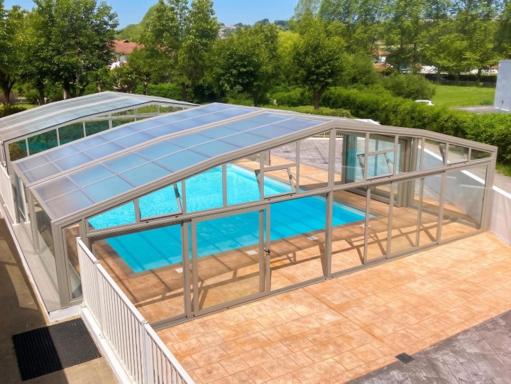 Charmant Chalet Avec Spa à Hasparren, 50 M², Piscine Partagée - Espelette
