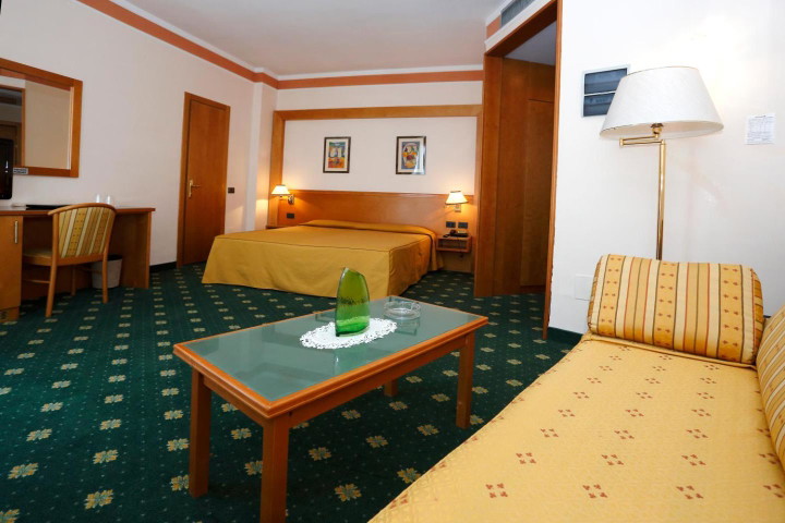 Hotel Estense - Módena