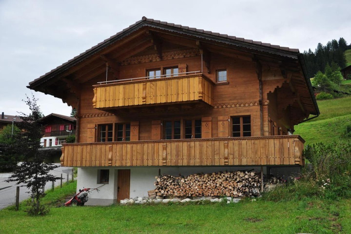 Ferienwohnungen Hotel Alpina - Frutigen
