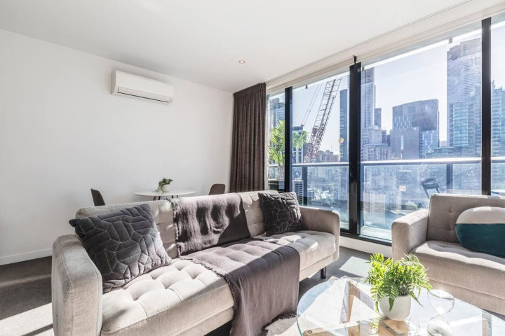 Cityscape Comforts - Stylish Retreat In Melbourne - Rod Laver Arena