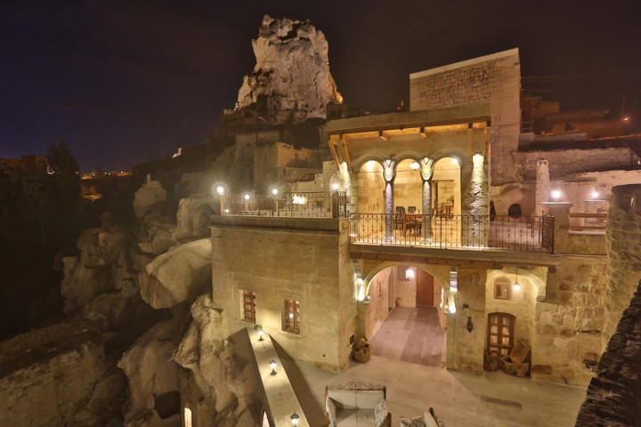Abu Hayat Cave Suites - Turcja