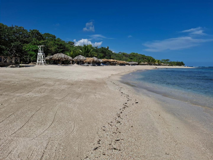 Costambar Seaside Apartment With Pool - Puerto Plata