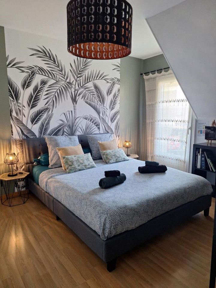Chambre Climatisée Au Cœur De Brive Avec Téléviseur Connecté Wifi Netflix - Brive-la-Gaillarde
