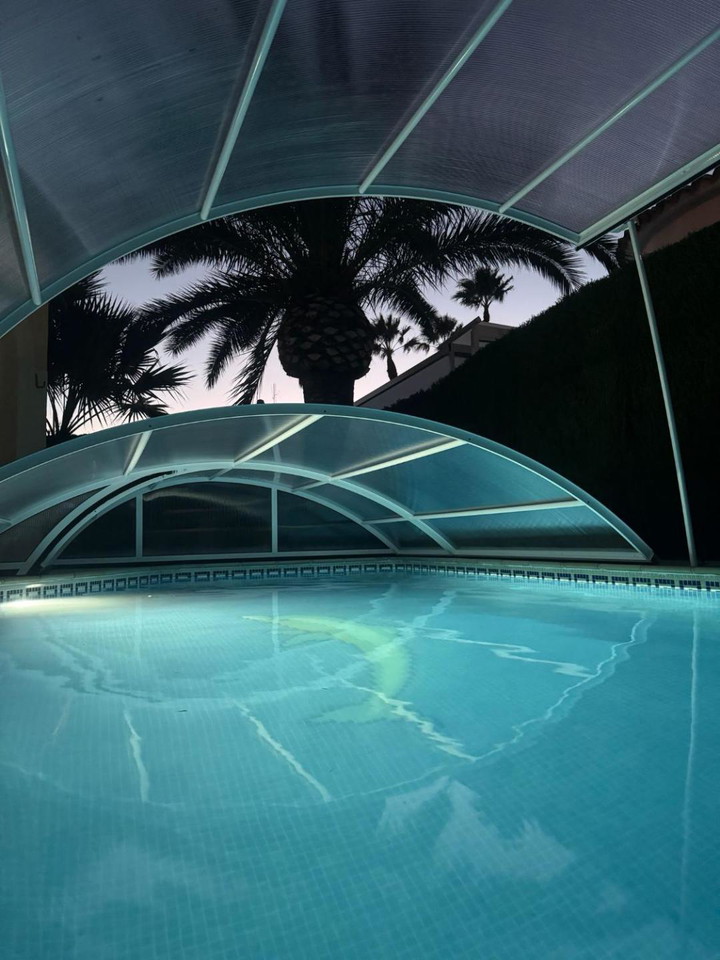 Impresionante Villa Con Piscina Climatizada - Oliva Nova - Oliva