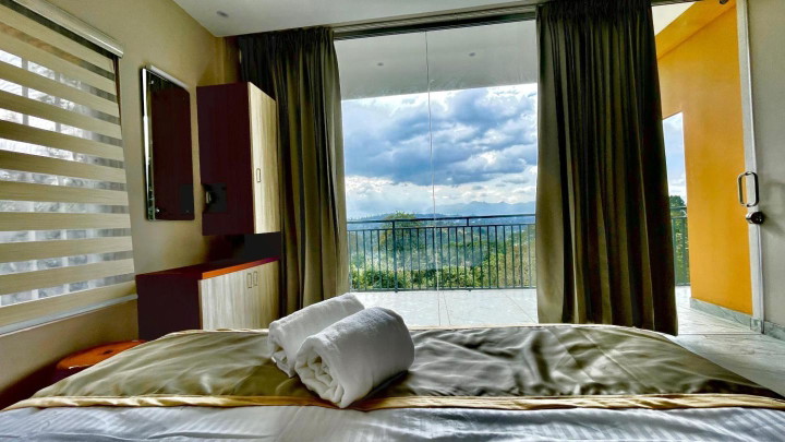 Elegant Mountain Resort - Wayanad