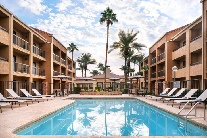 Courtyard By Marriott Las Vegas Convention Center - Las Vegas