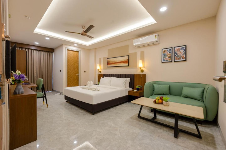 Saltstayz Premier Faridabad Near Sarita Vihar - Faridabad