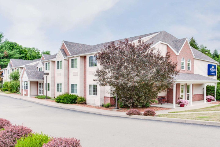 Microtel Inn & Suites By Wyndham Olean - Bradford, PA