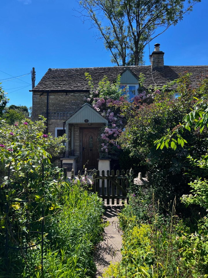 Characterful, Cosy Cotswold Cottage, Folly Cottage - Nailsworth