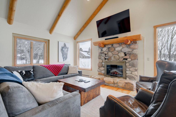 Amazing Views | Hot Tub | Pool Table | Town Center - Big Sky, MT