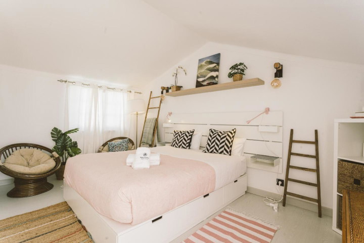 Best Houses 26: Baleal Beach Front Retreat - Portugal