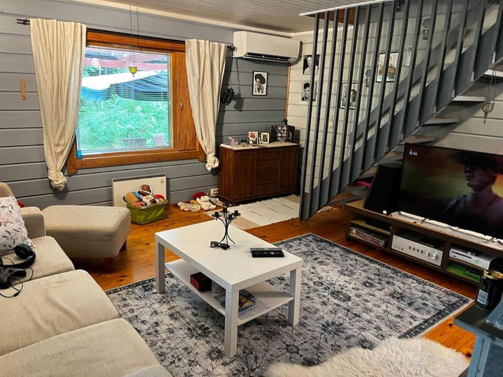 Mökkituulos, Beds For 4 One Big Bedroom, Two Beds Separated With A Big Wardrobe - Kanta-Häme