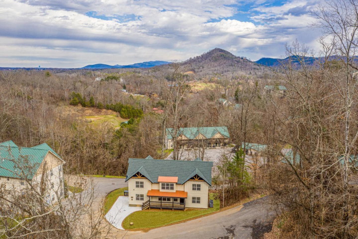 Beautiful Vista By Eden Crest - Pigeon Forge, TN