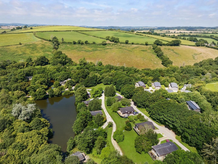 1 Streamside - Polperro