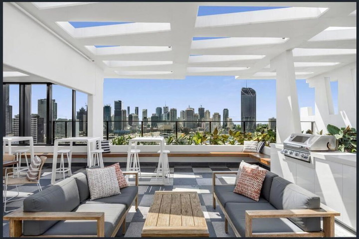 South Bank Central 1 Bedroom Apartment With Parking - Brisbane