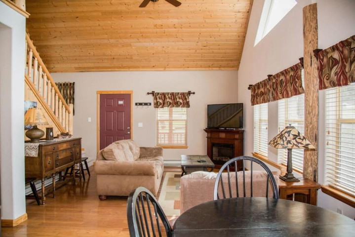 Twin Owls Lodge, Great For Families Master Bedroom, Loft, Full Kitchen, Dogs Ok - Estes Park, CO