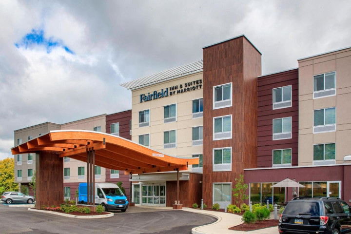 Fairfield Inn & Suites By Marriott Philadelphia Valley Forge/great Valley - Malvern, PA