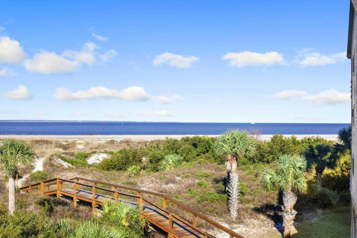Lighthouse Point Rental 21b - Tybee Island, GA