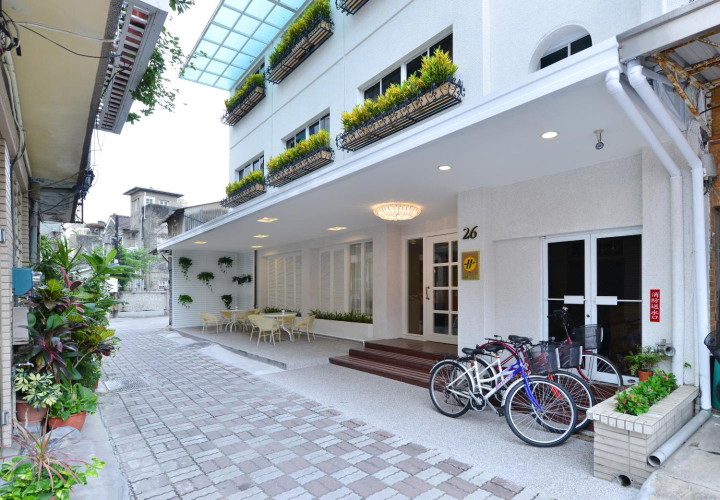 Ing Wang Hotel - Tainan City