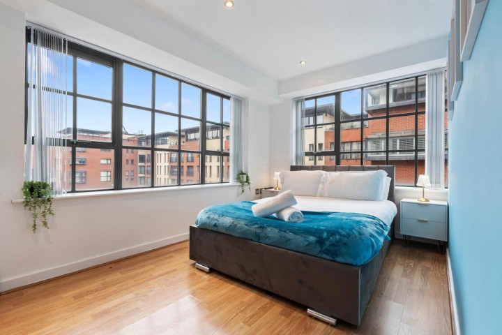 Birmingham City Centre 2br Apartment & Free Netflix - Solihull