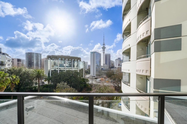 Stylish 2-bedroom Apartment In Central Auckland - Auckland