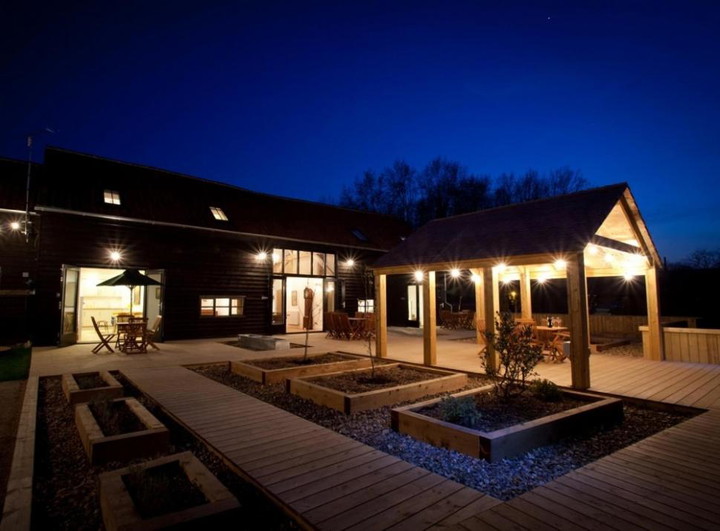 Creeksea Place Barns - Burnham-on-Crouch
