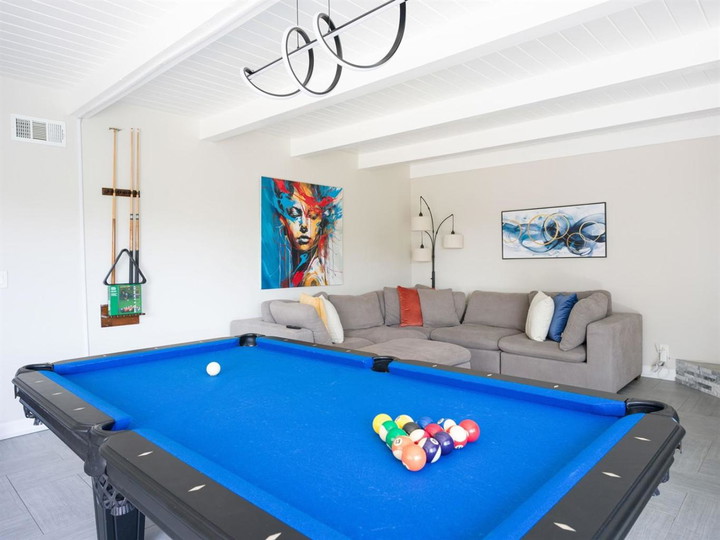 Heated Patio Private Pool Pool Table 4br - Tustin, CA