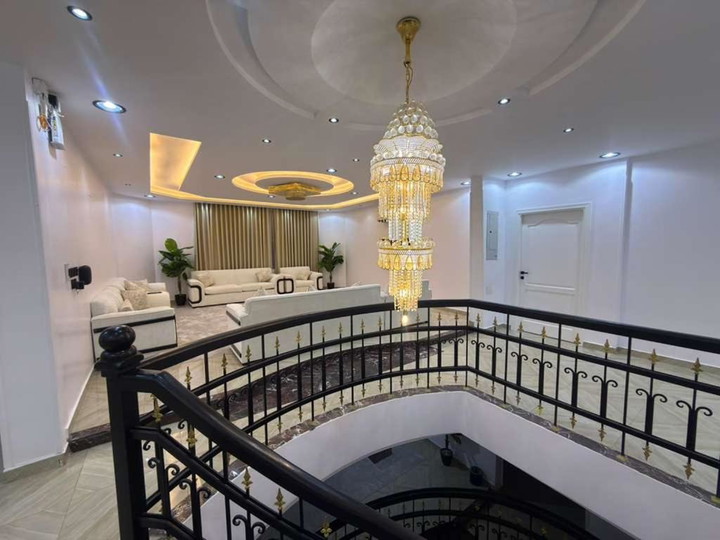 Aurion Grand Villa - 12br Estate With Rooftop - Uhud Views & Private Elevator - Medina, Saudi Arabia