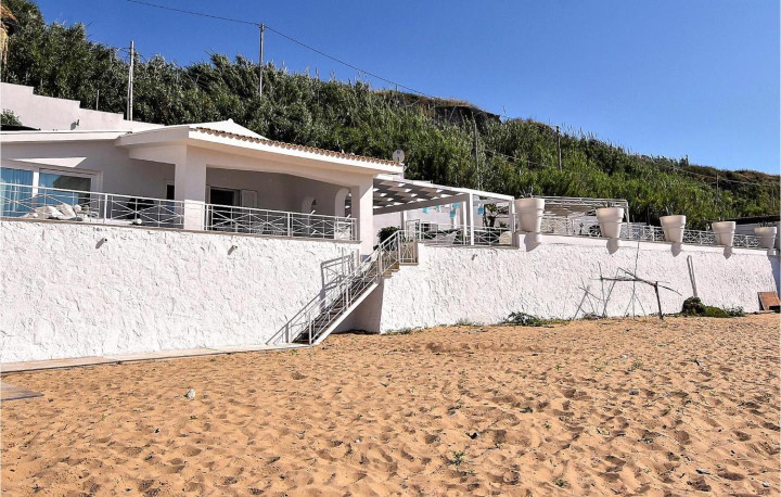 Stunning Home In Trappeto With Wifi - Balestrate