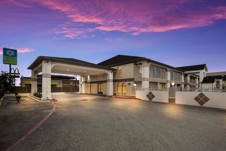 Surestay Hotel By Best Western Deer Park - Houston, TX