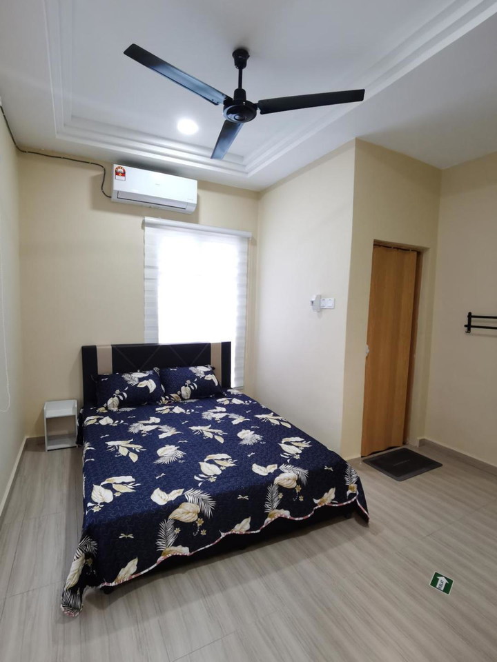 Roomstay Villa Tok Wan - 쿠안탄