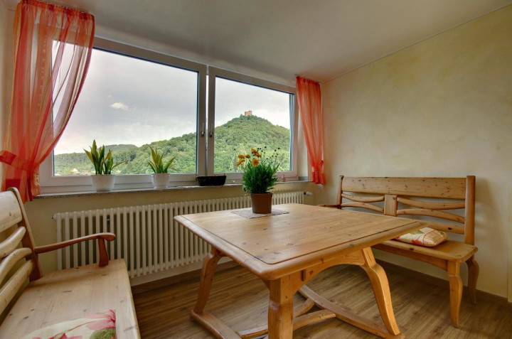 Panorama-fewo Töpfer - Annweiler am Trifels