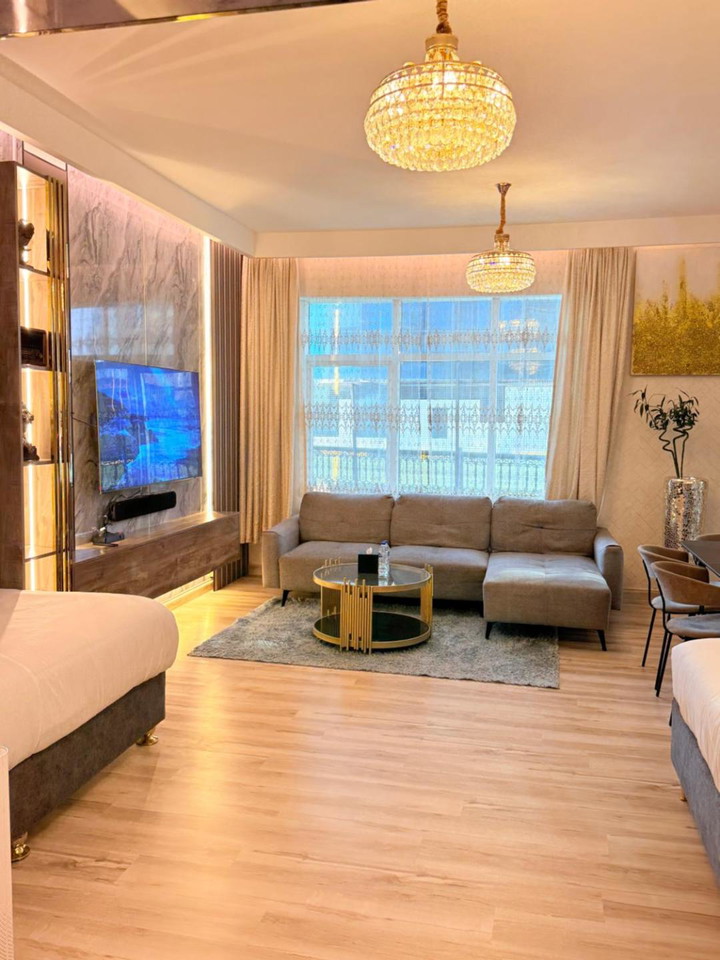 Best Place Holiday Home Iiii Free Parking - Sharjah