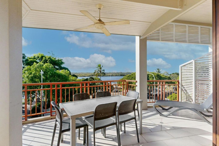 6 Colonial - Noosaville