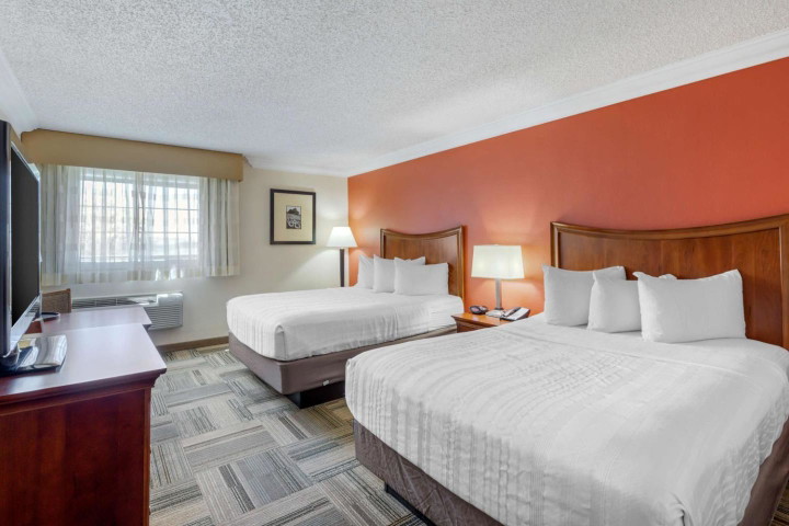 Best Western Plus Loveland Inn - Loveland, CO