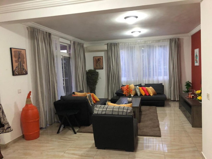 Serene 1 Bedroom Apartment With Pool And Free Parking - Accra
