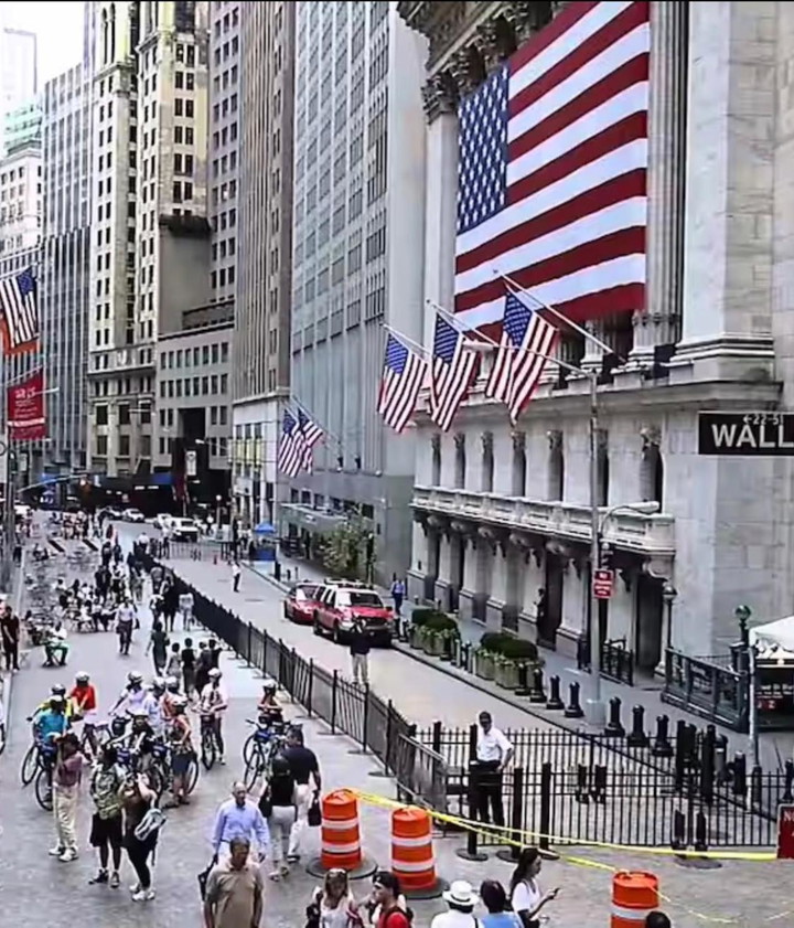 Wall Street Large Private Bedroom ,High Speed Internet -Female Only - New York